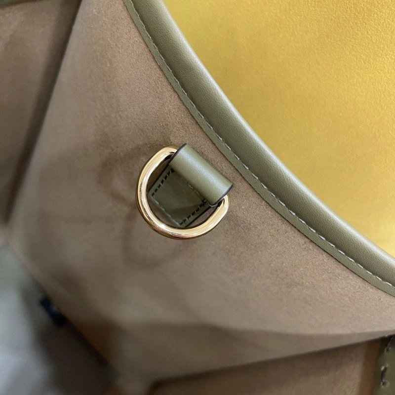Cut-rate Fendi Shopping Bags