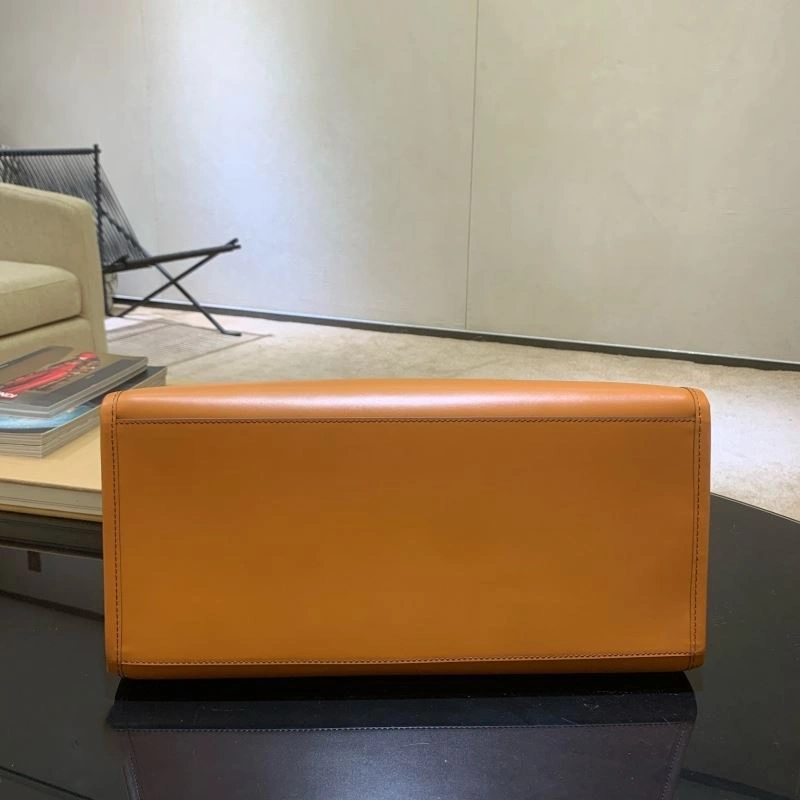 Accurate model Fendi Shopping Bags