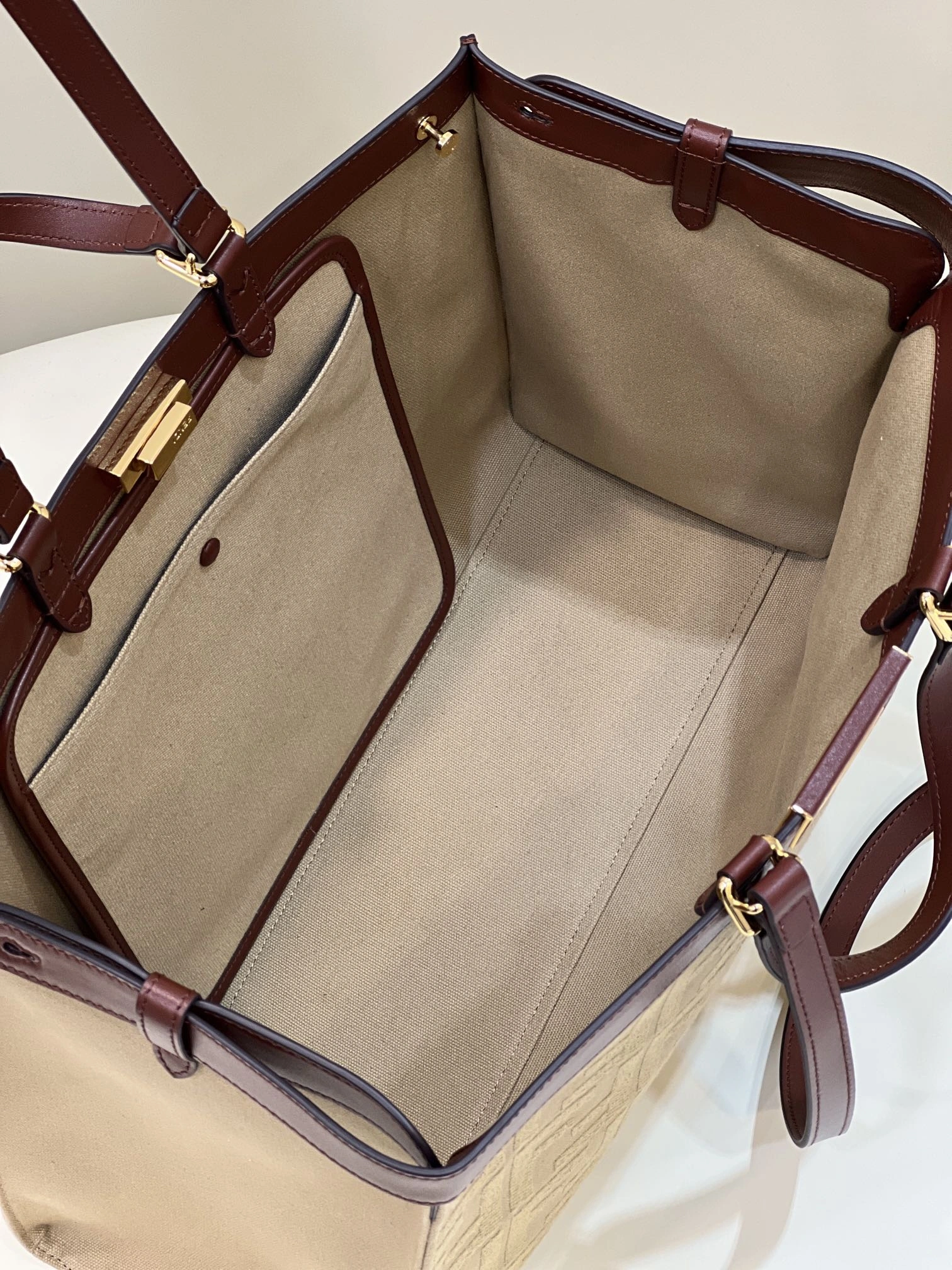 Economical Fendi Shopping Bags