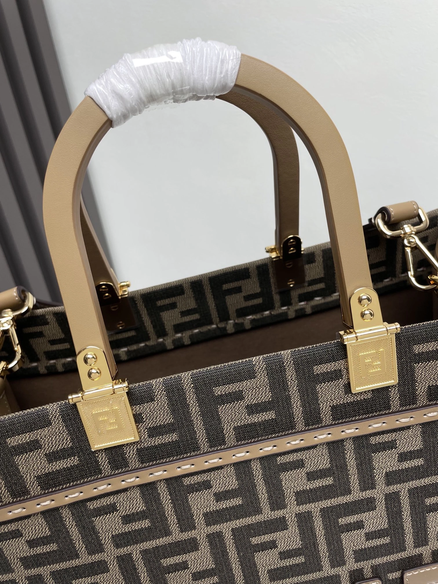 Bargain Fendi Shopping Bags