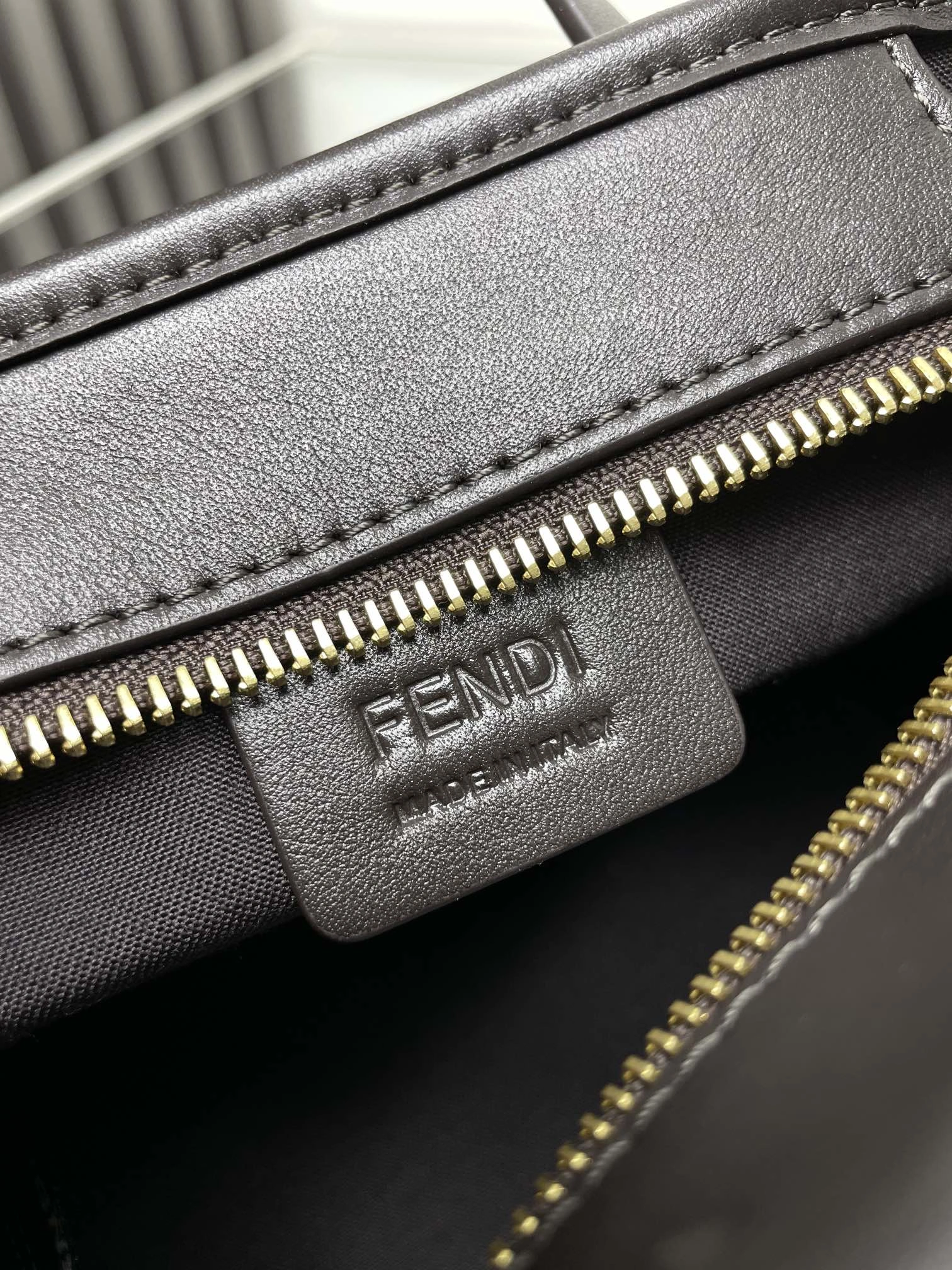 Accurate model Fendi Shopping Bags