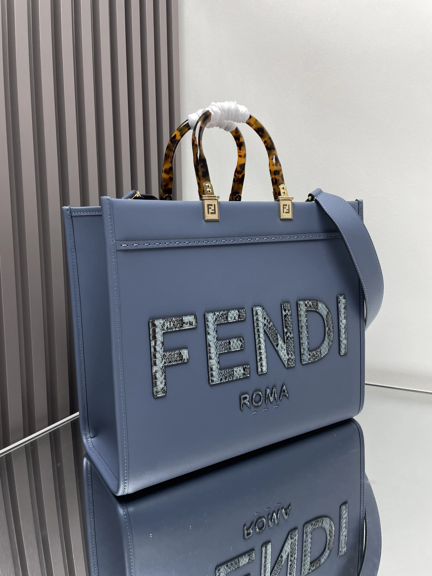1:1 copy Fendi Shopping Bags
