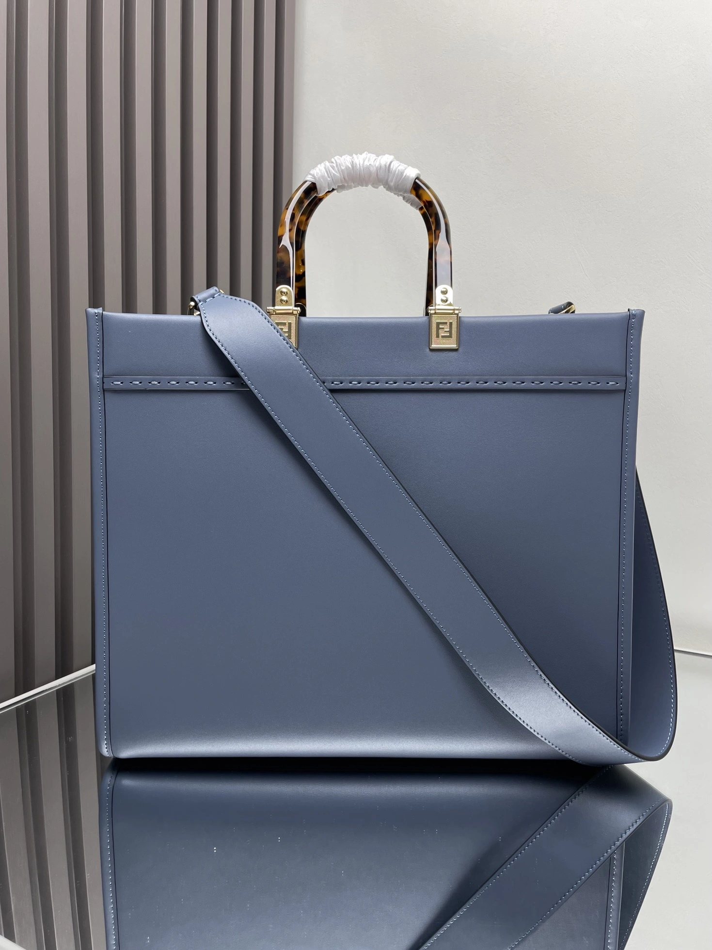 1:1 copy Fendi Shopping Bags
