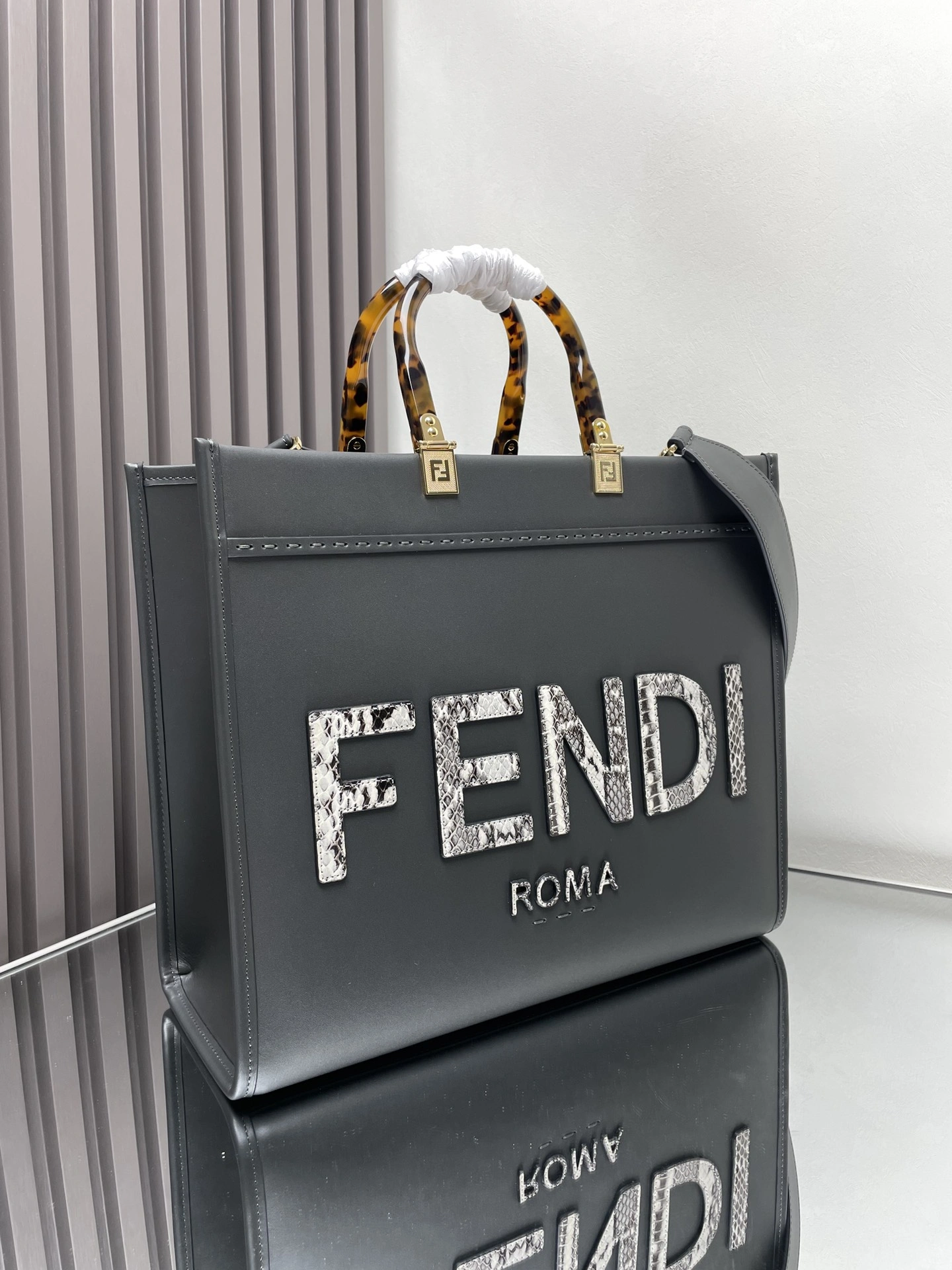 Mirror quality Fendi Shopping Bags