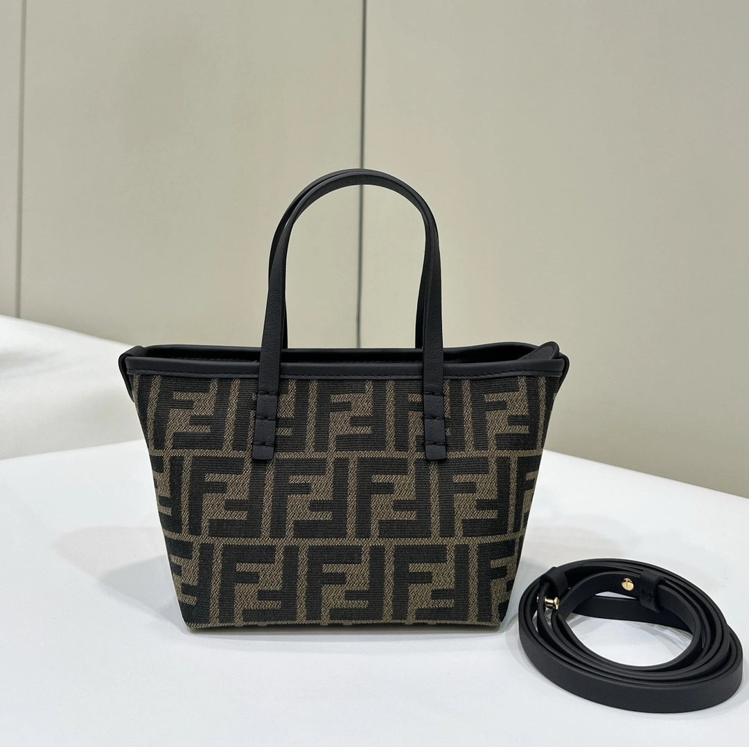 Brand-authenticated Fendi Shopping Bags
