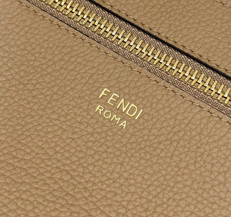 Accurate model Fendi Shopping Bags
