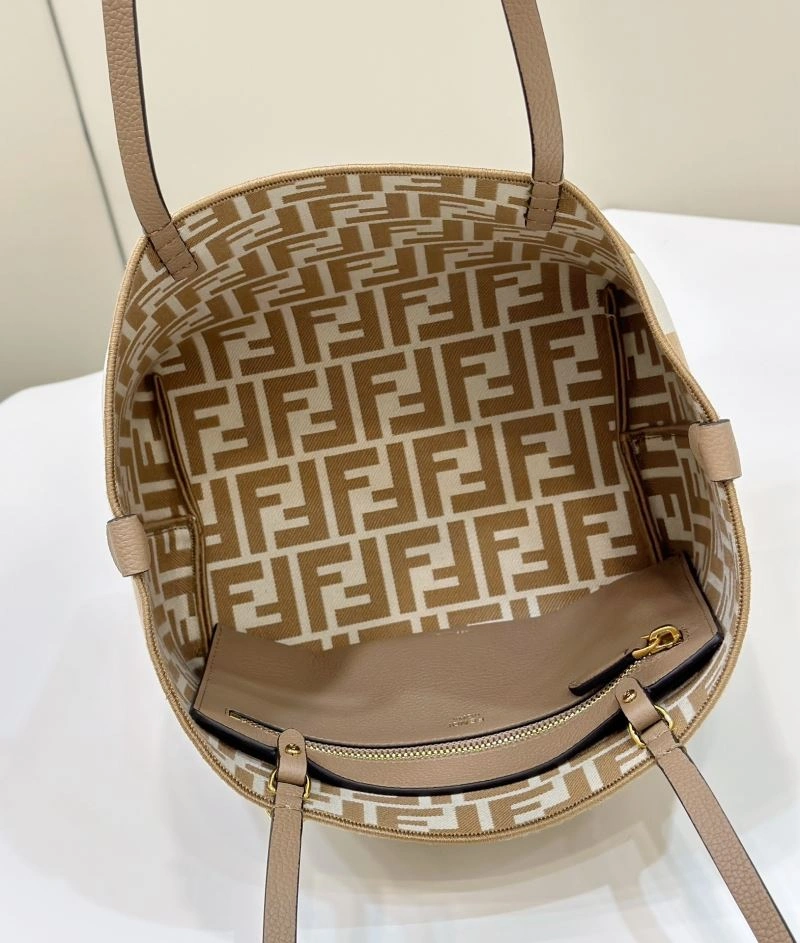 Accurate model Fendi Shopping Bags