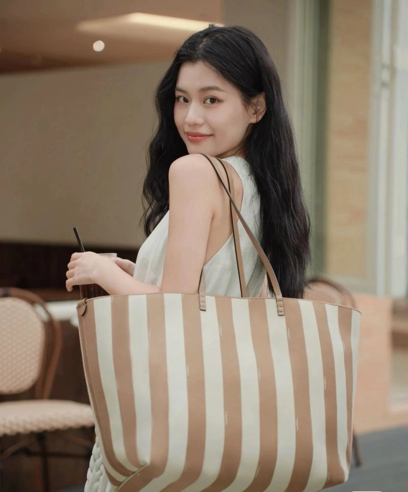 High fidelity Fendi Shopping Bags