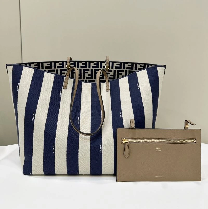 Top mirror Fendi Shopping Bags