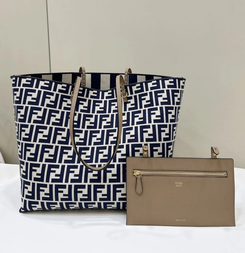 Top mirror Fendi Shopping Bags