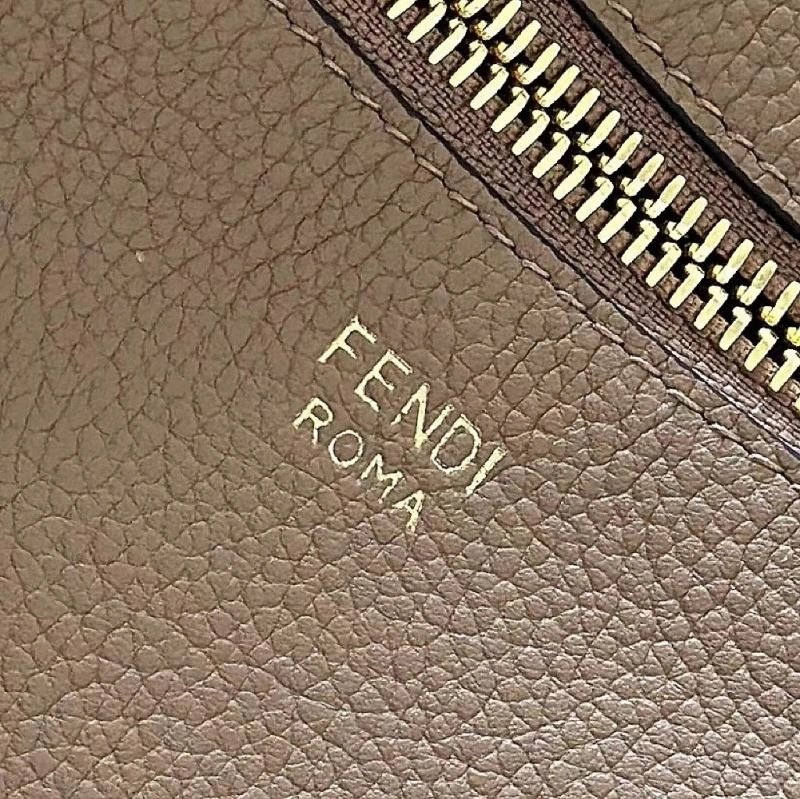 Top match Fendi Shopping Bags