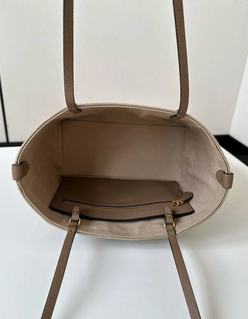 Top match Fendi Shopping Bags