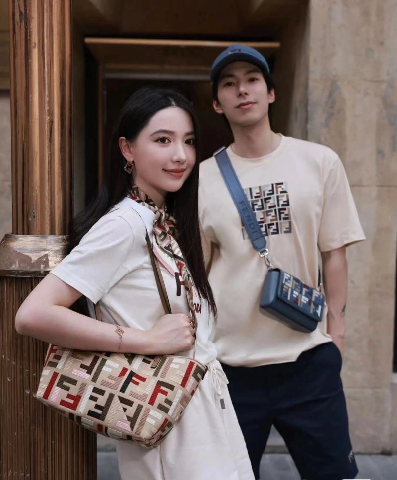 Top match Fendi Shopping Bags
