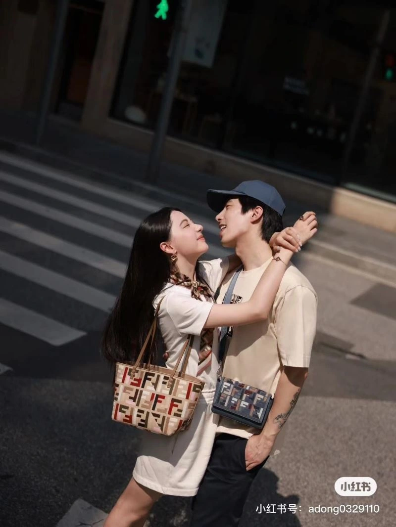 Top match Fendi Shopping Bags
