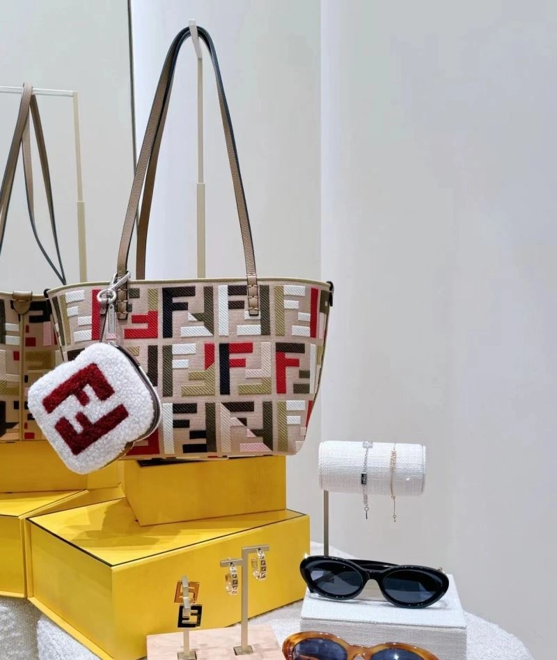 Top match Fendi Shopping Bags