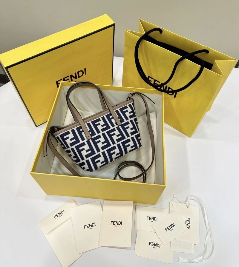 1:1 copy Fendi Shopping Bags