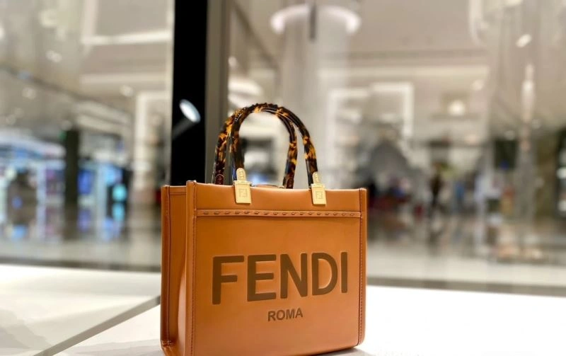 Brand-original Fendi Shopping Bags