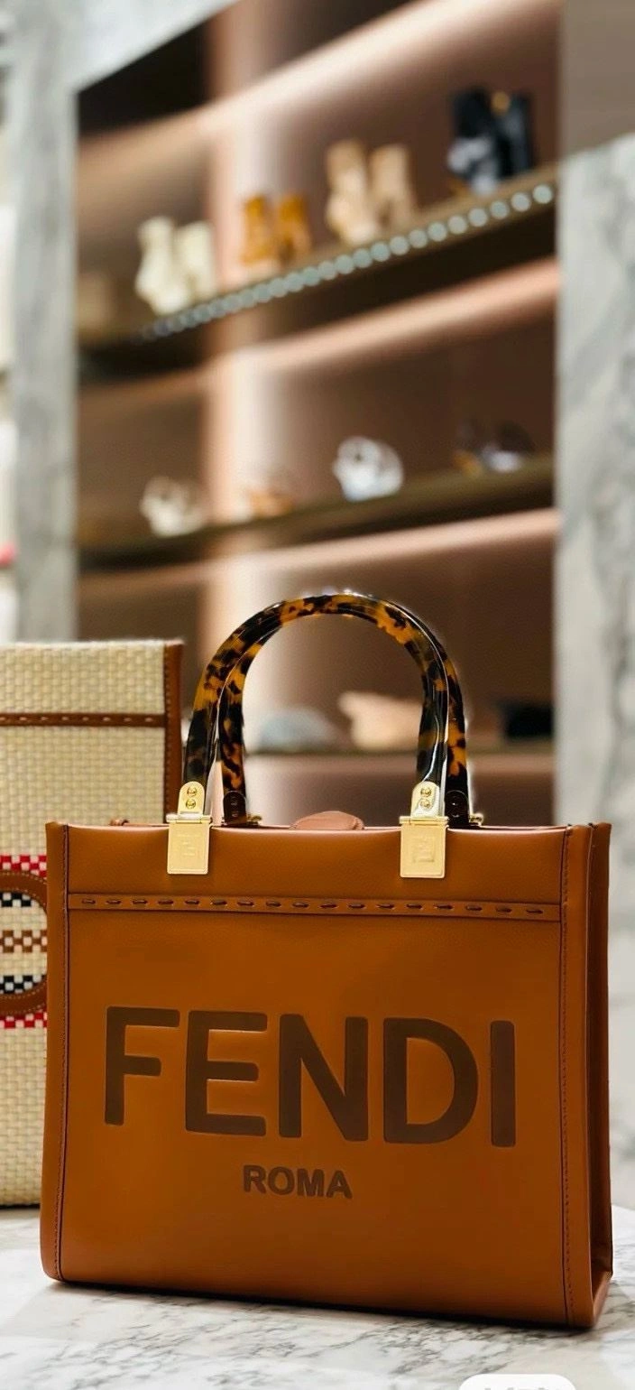 Brand-original Fendi Shopping Bags