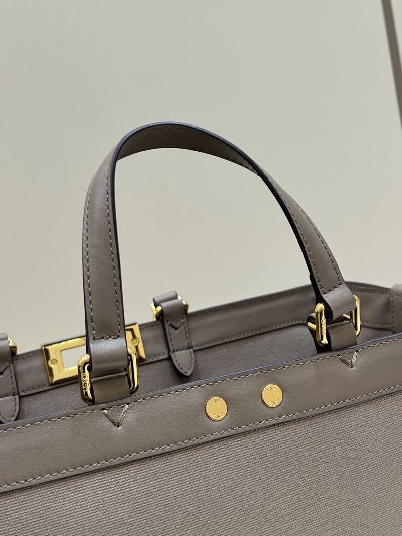 Reasonably priced Fendi Shopping Bags