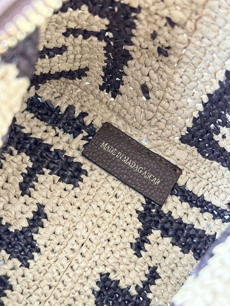Low-cost Fendi Shopping Bags