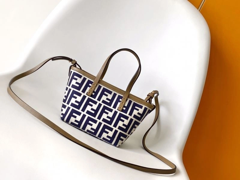 Top match Fendi Shopping Bags