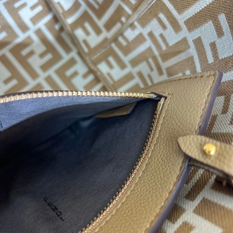 Low-cost Fendi Shopping Bags