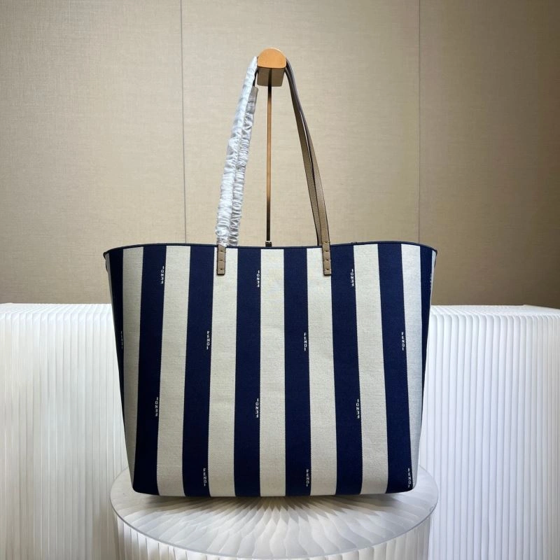 Top mirror Fendi Shopping Bags