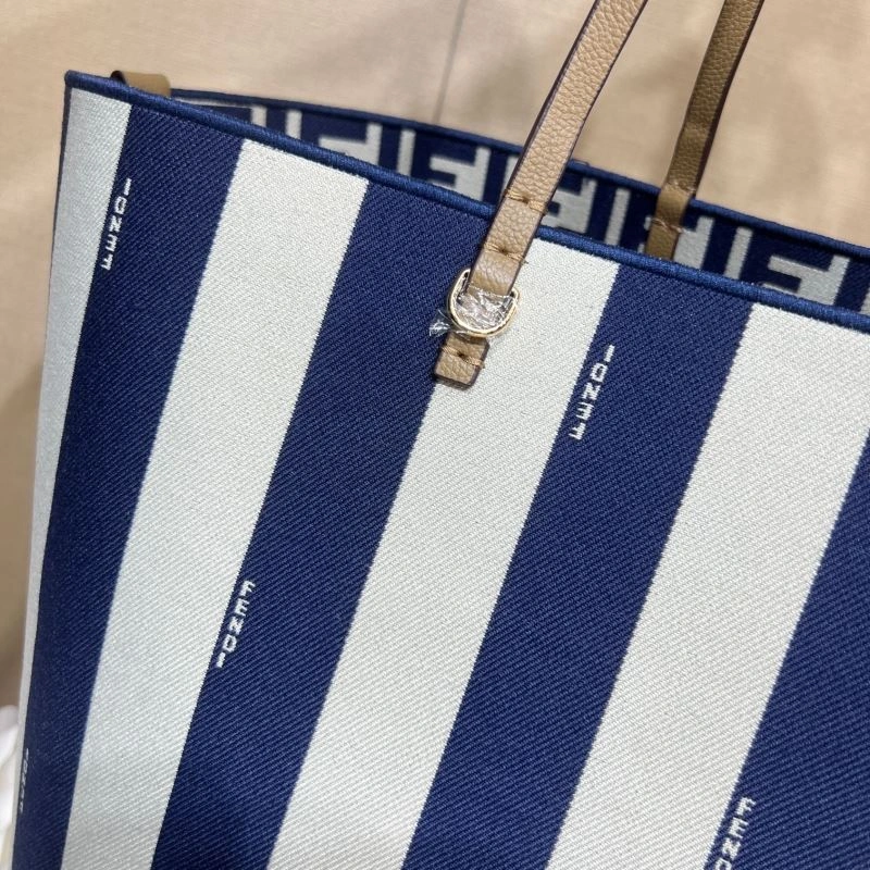 Top mirror Fendi Shopping Bags