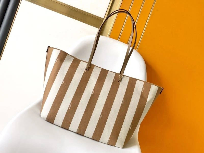 High fidelity Fendi Shopping Bags