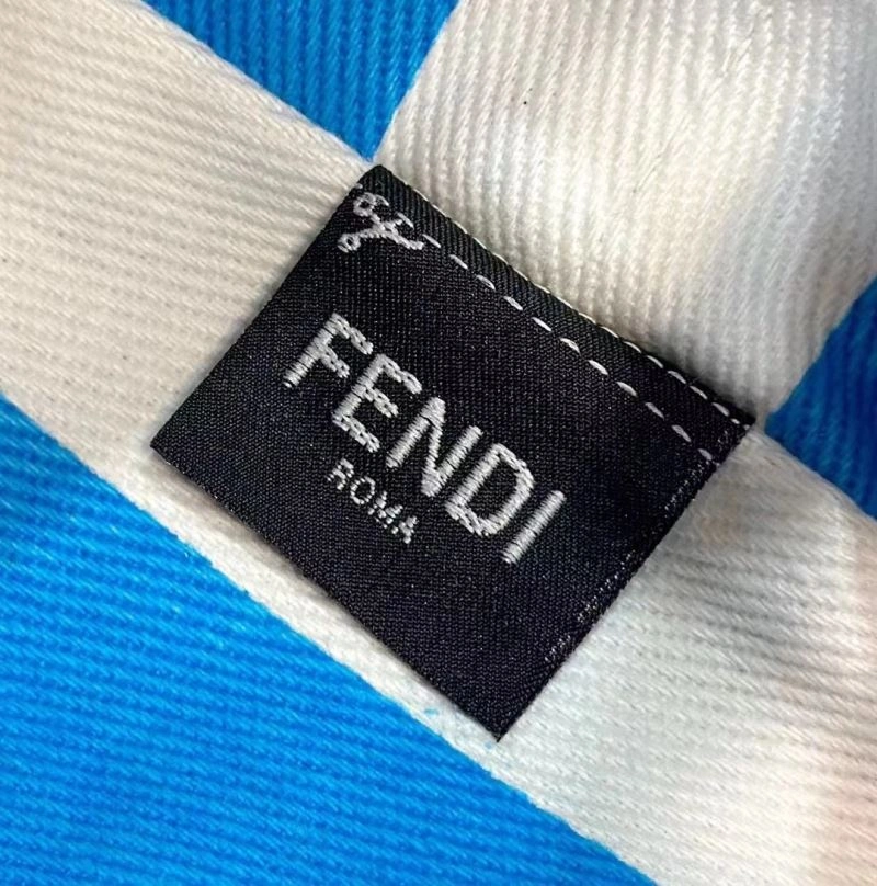 Accurate model Fendi Shopping Bags