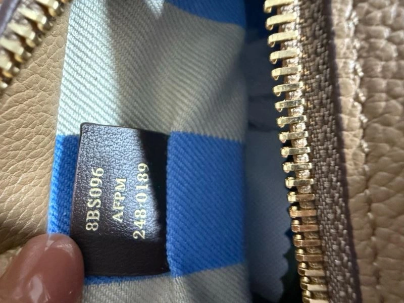 Accurate model Fendi Shopping Bags