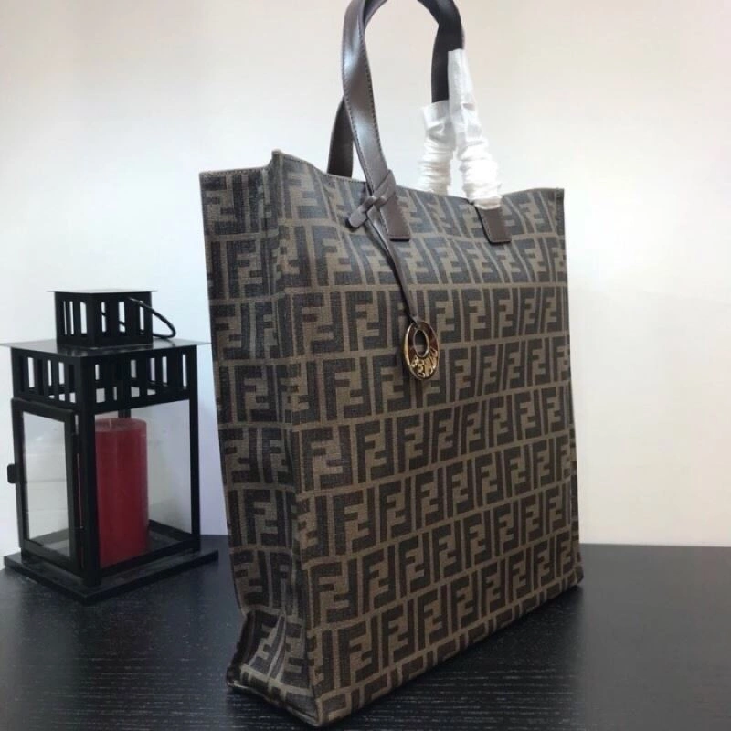 Top match Fendi Shopping Bags
