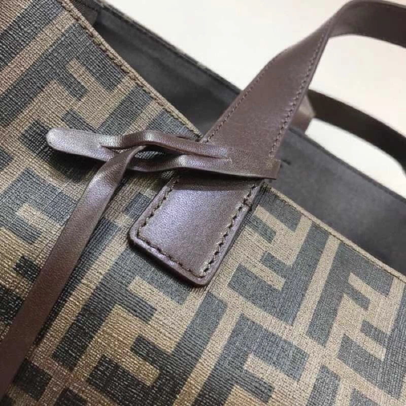Top match Fendi Shopping Bags