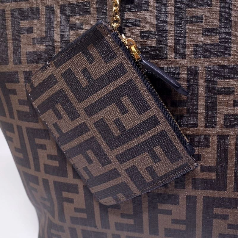 Top mirror Fendi Shopping Bags