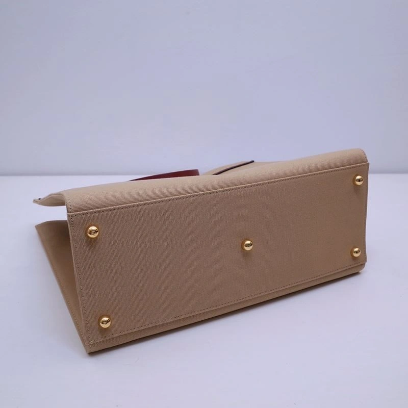 Cut-rate Fendi Shopping Bags