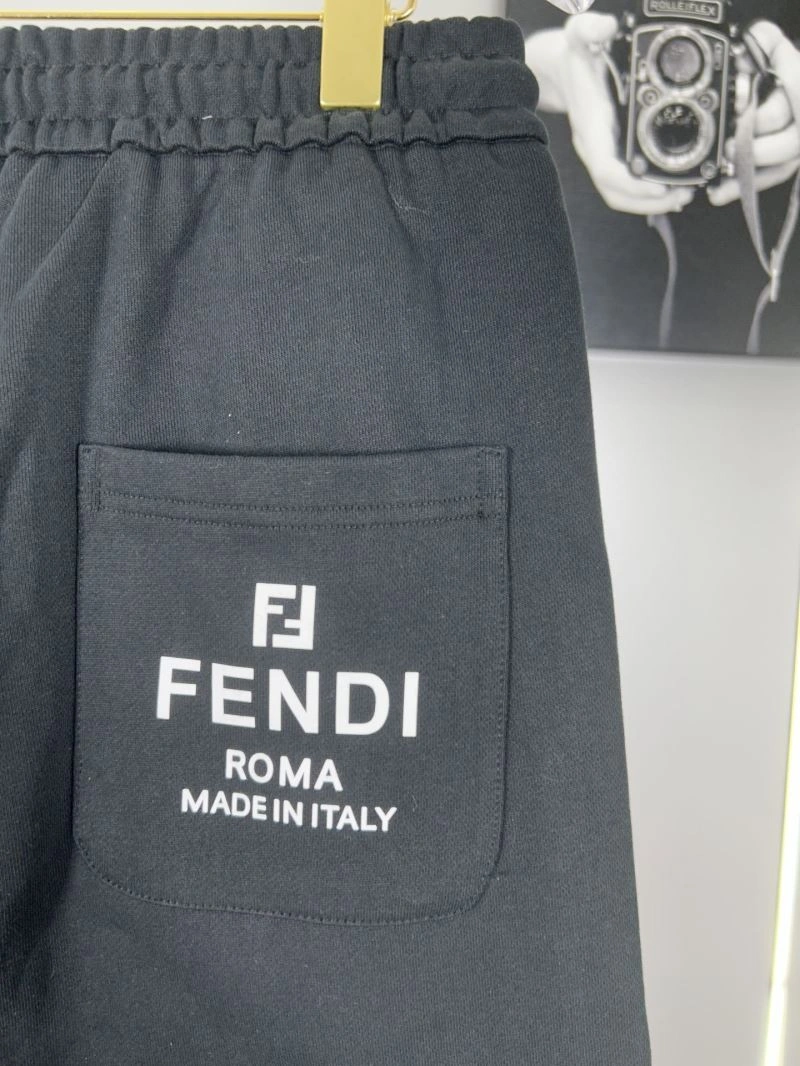 Top mirror Fendi Short Pants