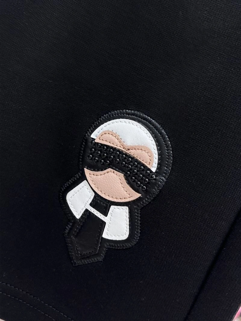 Brand-authenticated Fendi Short Pants