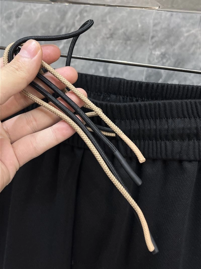 Top mirror Fendi Short Pants