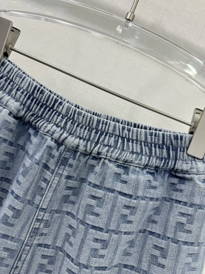 Top mirror Fendi Short Pants