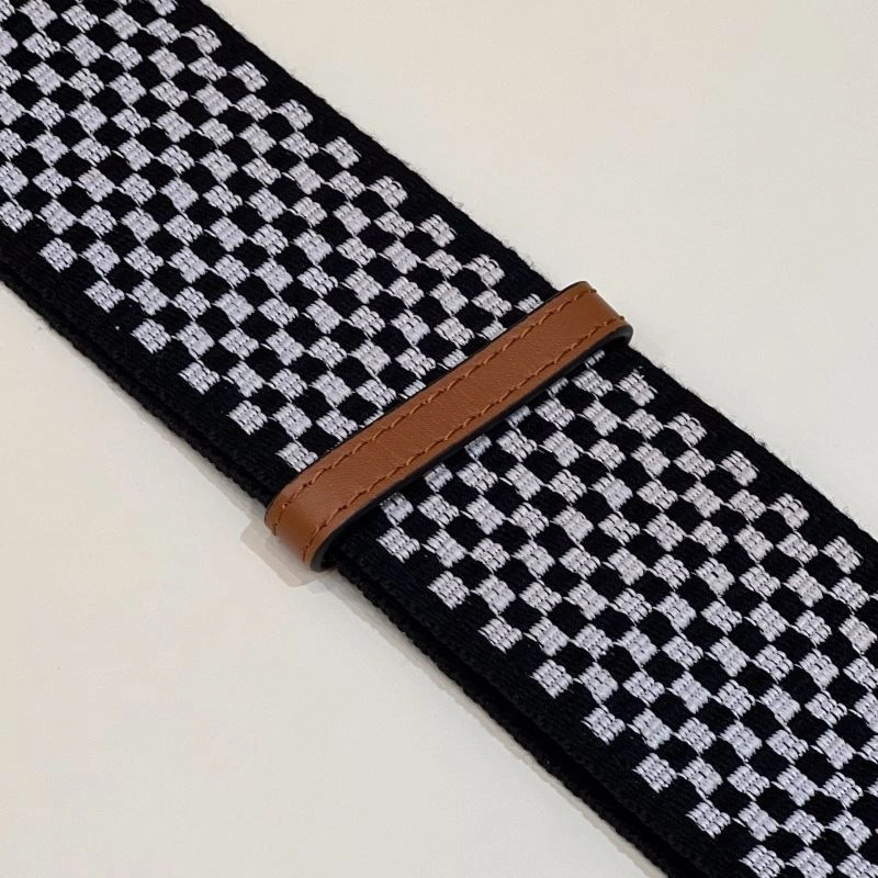 Indistinguishable Fendi Shoulder Straps