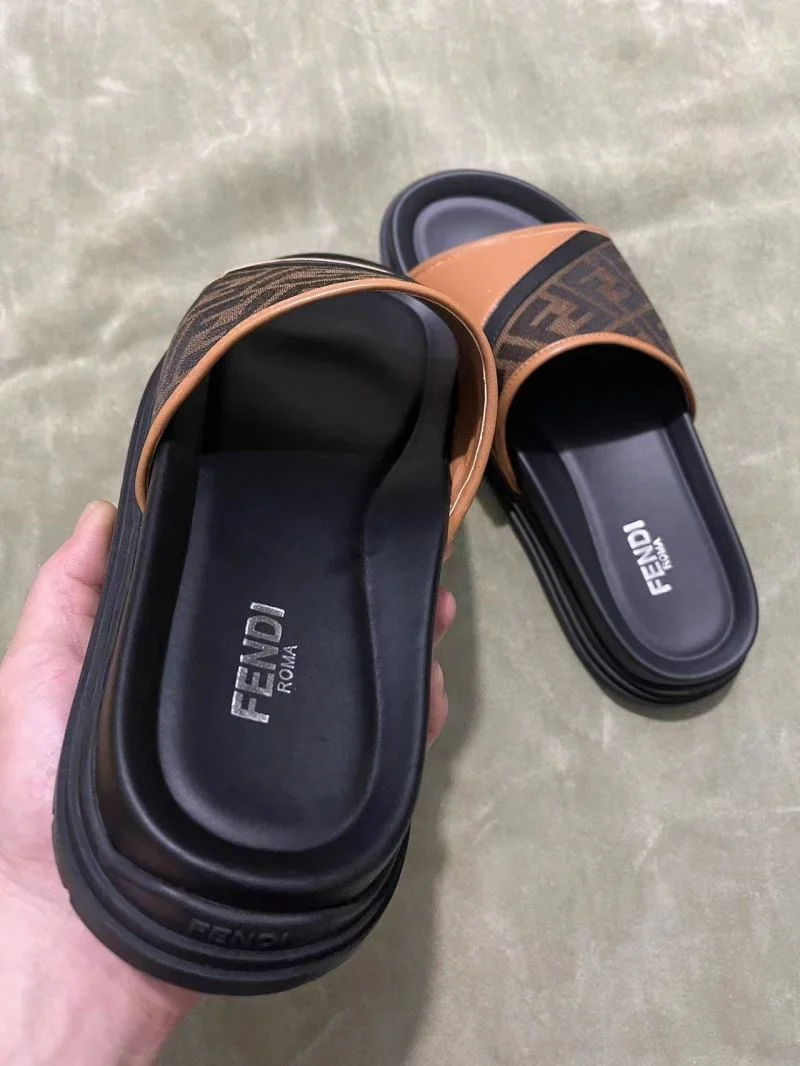 Bargain Fendi Slippers