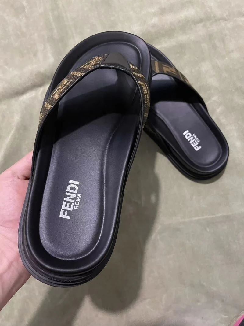 Top match Fendi Slippers