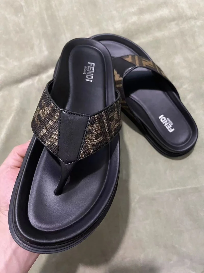 Top match Fendi Slippers