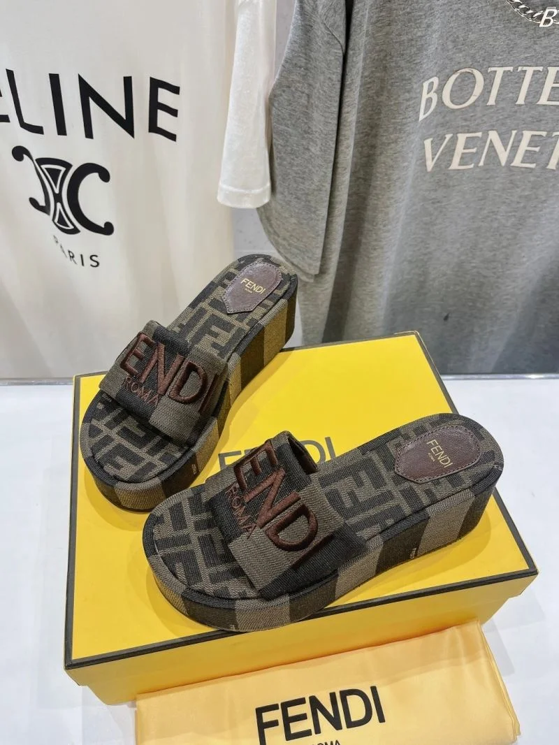 Cut-rate Fendi Slippers