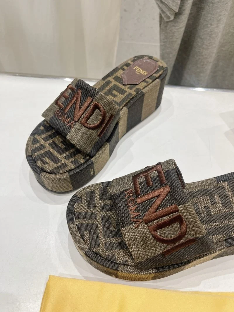 Cut-rate Fendi Slippers
