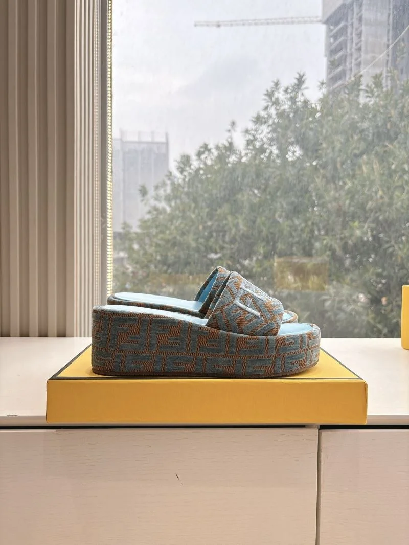 Factory-made Fendi Slippers
