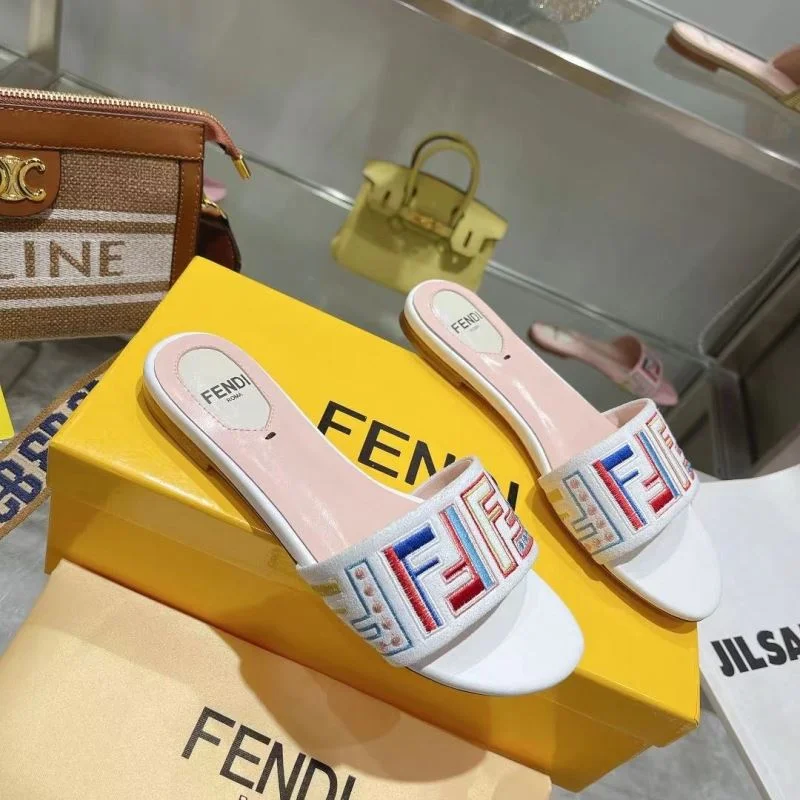 Accurate model Fendi Slippers