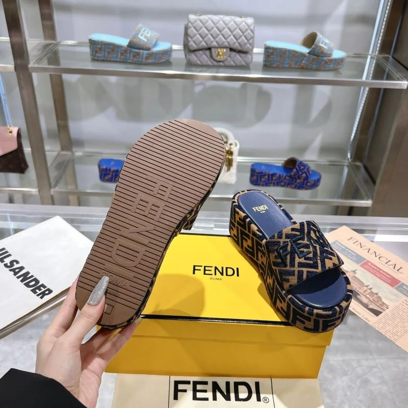 Top mirror Fendi Slippers