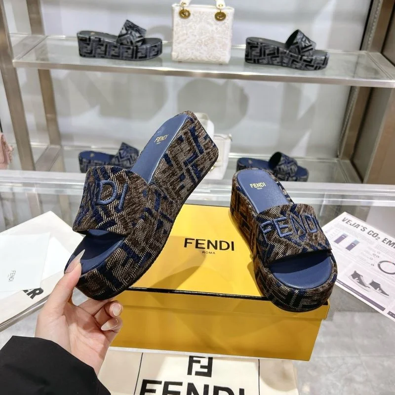 Brand-original Fendi Slippers