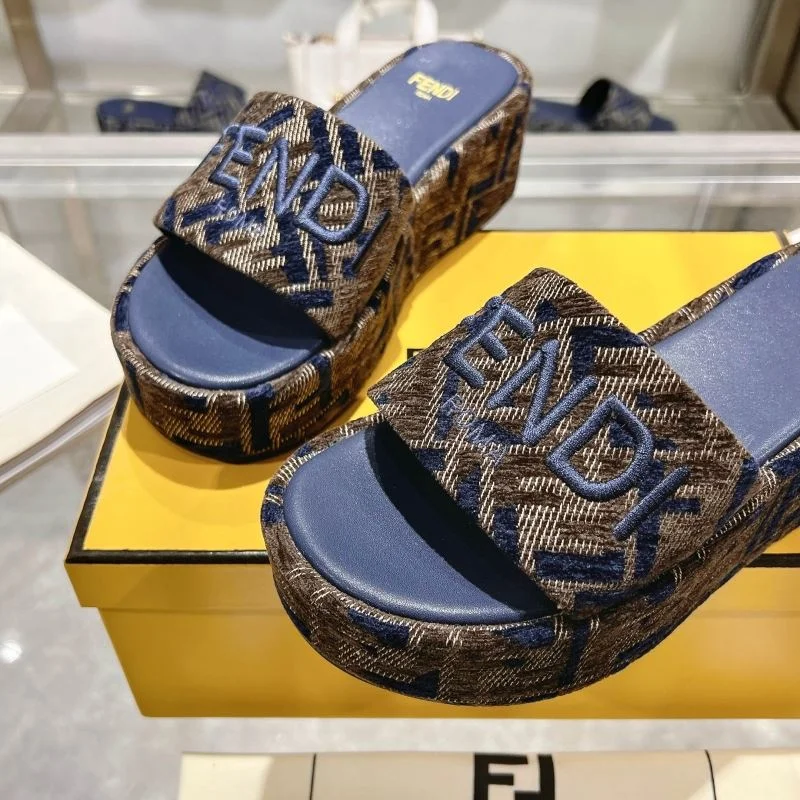 Brand-original Fendi Slippers